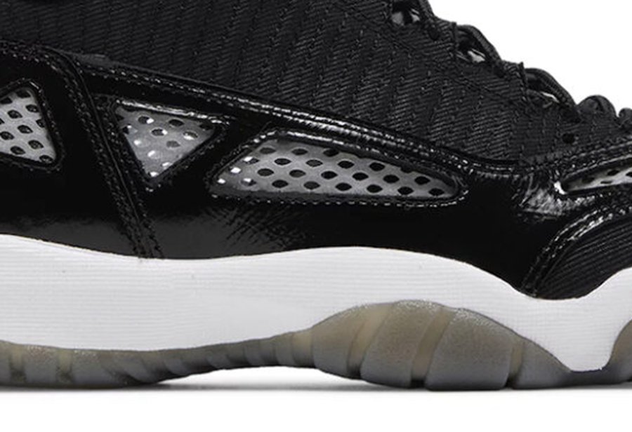 最适合夏天的 AJ11！看着就凉快！|低帮款|碳板|透气孔_新浪新闻