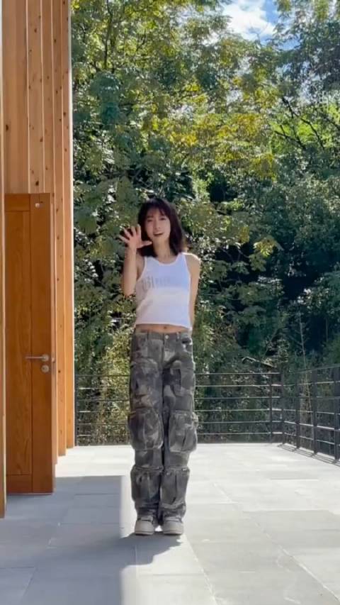 还得是维多利亚女士的hot Summer~ fx 十四周年宋茜再跳hot……|fx|宋茜|维多利亚_新浪新闻