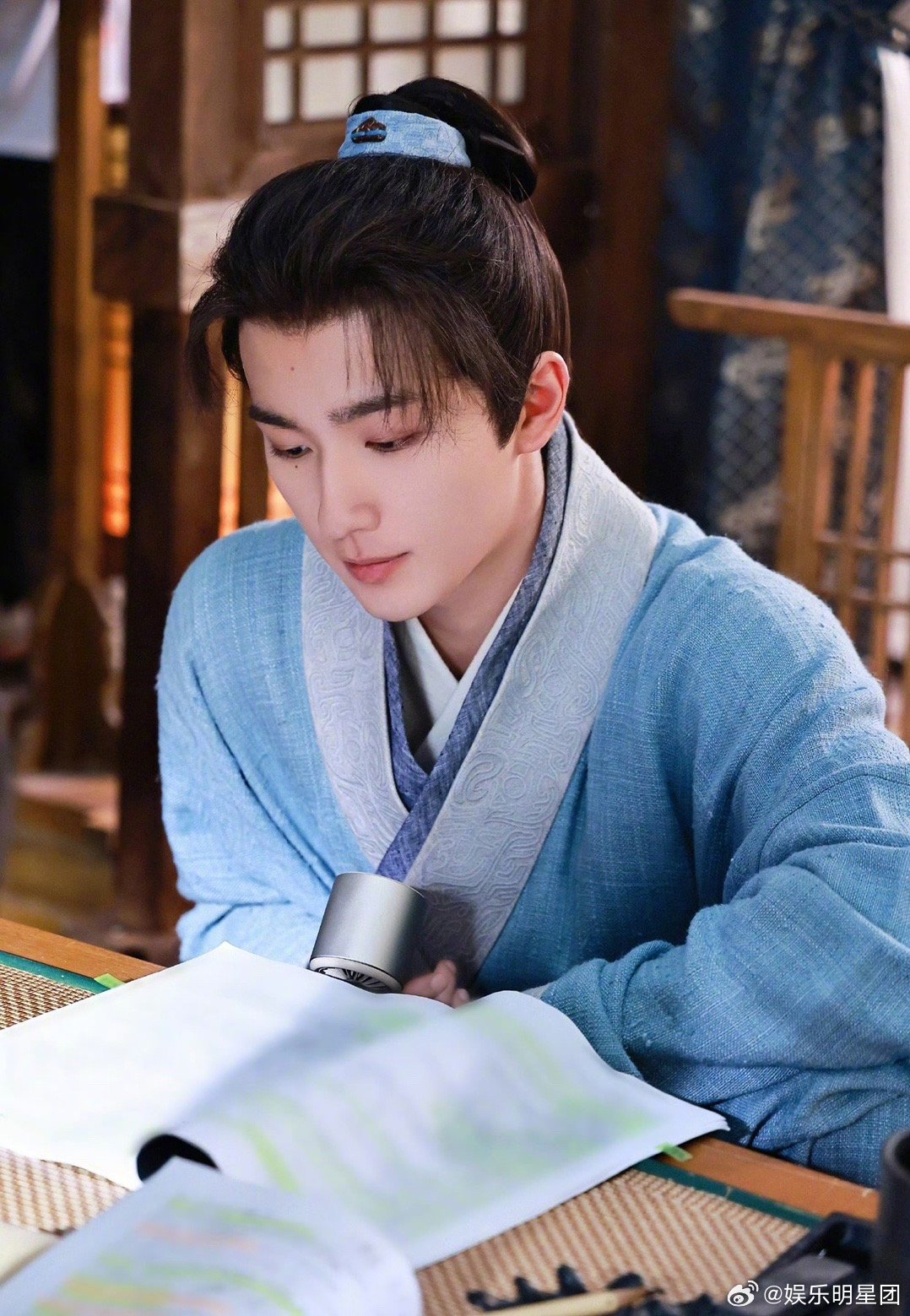 李宏毅《天书黎明》剧照营业，状态如何|李宏毅|天书黎明_新浪新闻