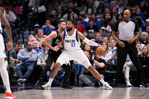 马基夫-莫里斯与独行侠的合同为一年底薪，保障金额仅20万|马基夫-莫里斯|独行侠|莫里斯_新浪新闻