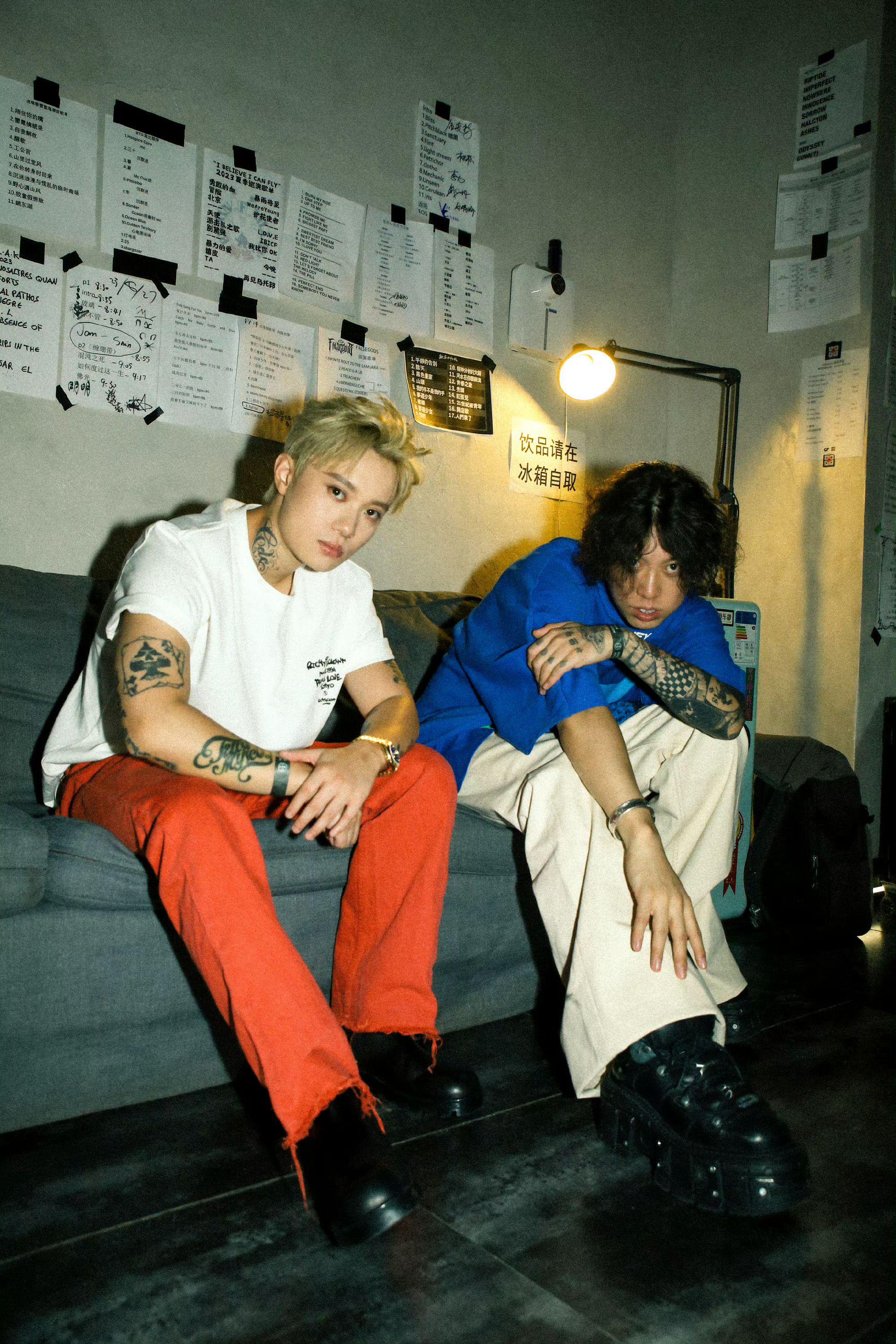 Ansr J X Psy.P最新合影 🔥 AJ有点精致奥|AJ_新浪新闻