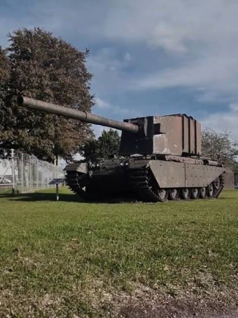 原来真有FV4005这东西啊，我一直以为是图纸上的_新浪新闻