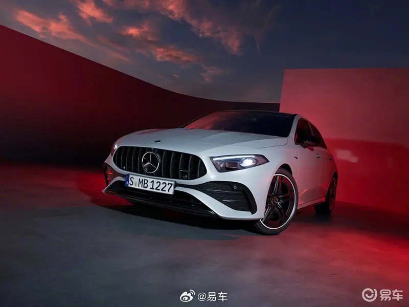 全新奔驰A级AMG正式上市 售40.47万元起-新浪汽车