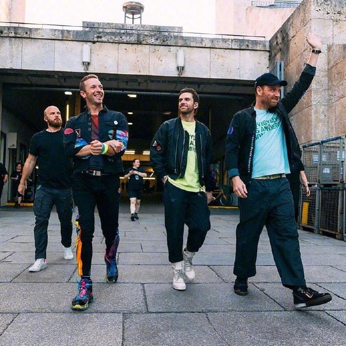 Coldplay新专辑《Moon Music》预计明年发行！|新专辑_新浪新闻