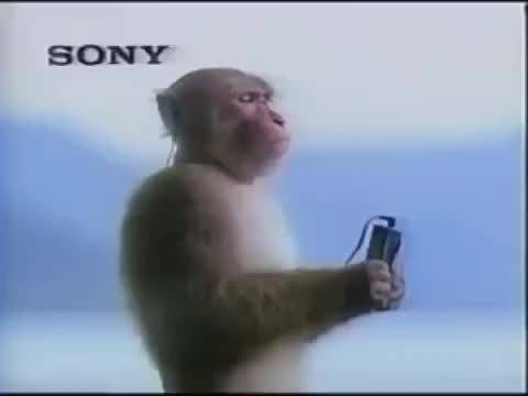 1988年，Sony推出了Walkman WM-501 随即推出了一个广告……_新浪新闻