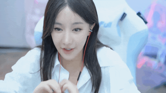 S13：力压DRX，IG斩获最帅战队冠军皮肤奖！Theshy还在C！|ig|T1|TheShy_新浪新闻