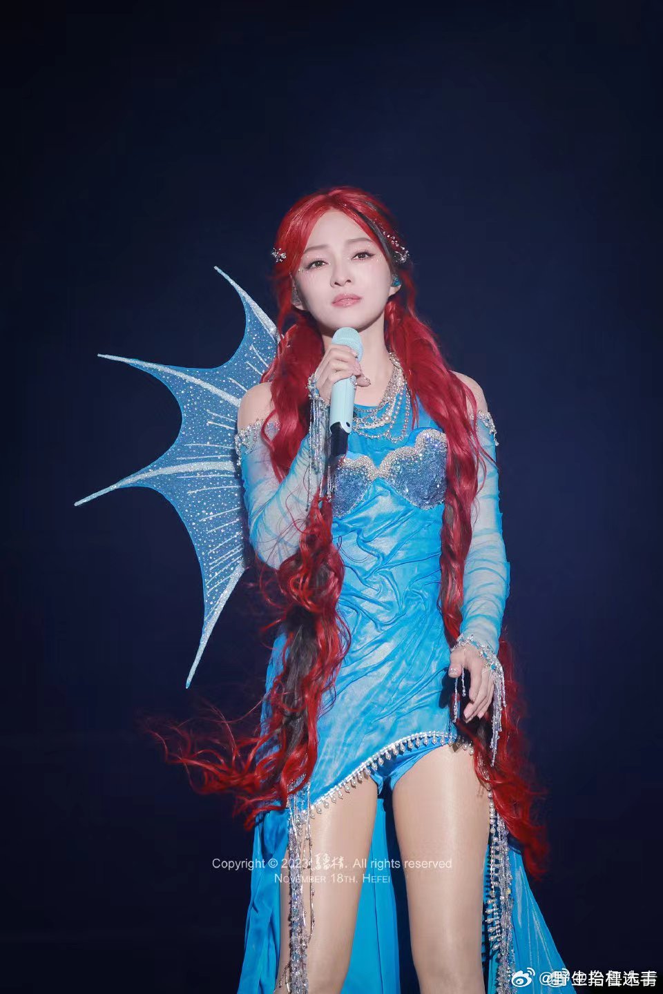 在张韶涵身上“我终于看到，所有梦想都开花”变得具象化了……|张韶涵|演唱会|飞翔_新浪新闻