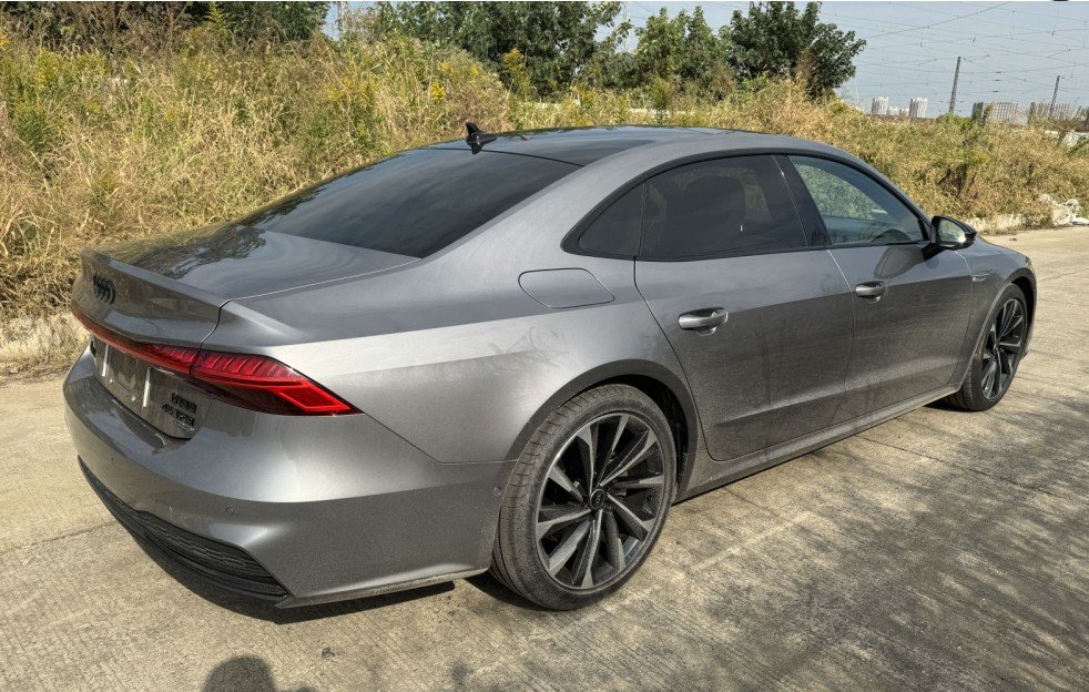 自打去年见过一次奥迪A7L之后，到现在一直念念不忘-新浪汽车