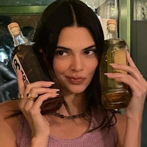 「肯豆Kendall」登上福布斯！|福布斯_新浪新闻