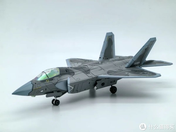名字和变形一样难——冭趣歼35C逍鳐开箱|导弹_新浪新闻