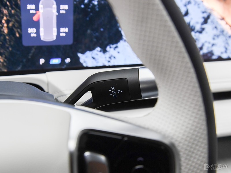 吉利银河E8将于2024年1月上市 搭载800V高压平台+8295芯片-新浪汽车