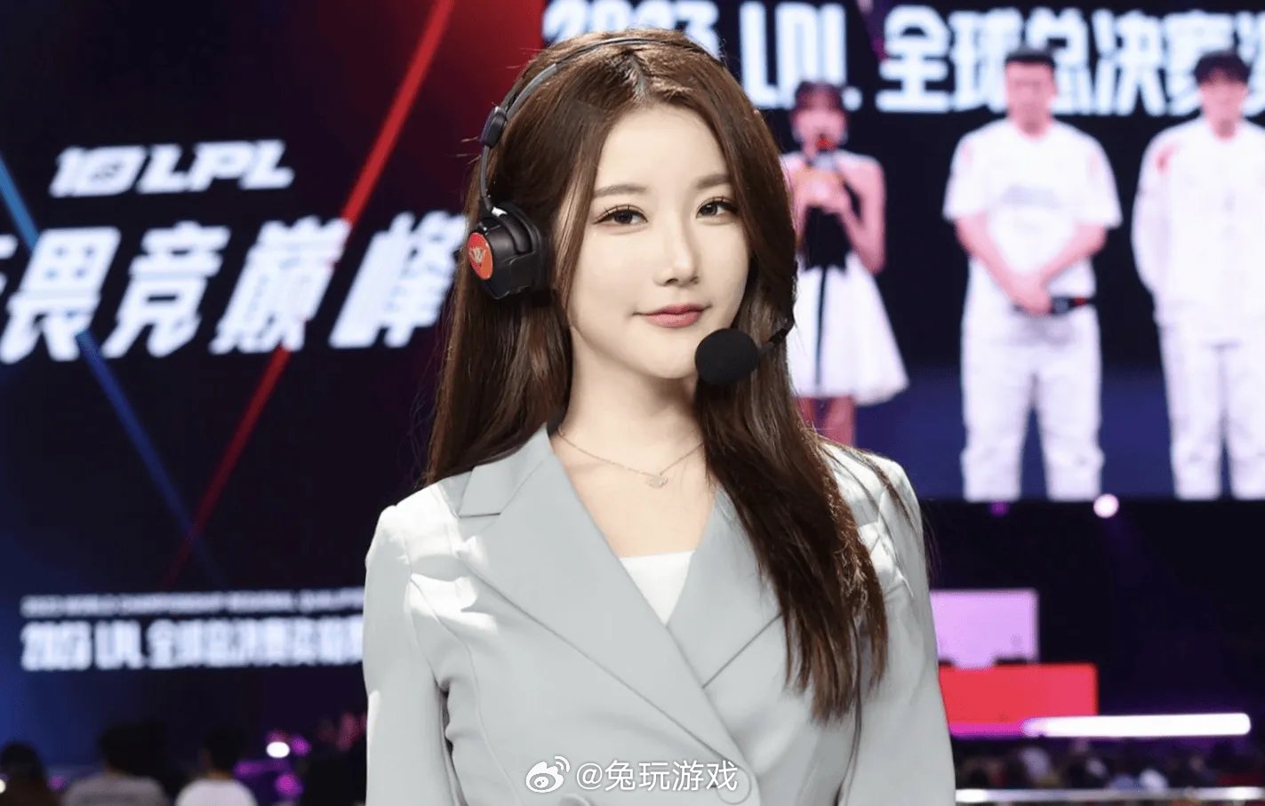 前LPL英文流解说Kitty在个人社交媒体宣布将离开LPL英文流|lpl_新浪新闻