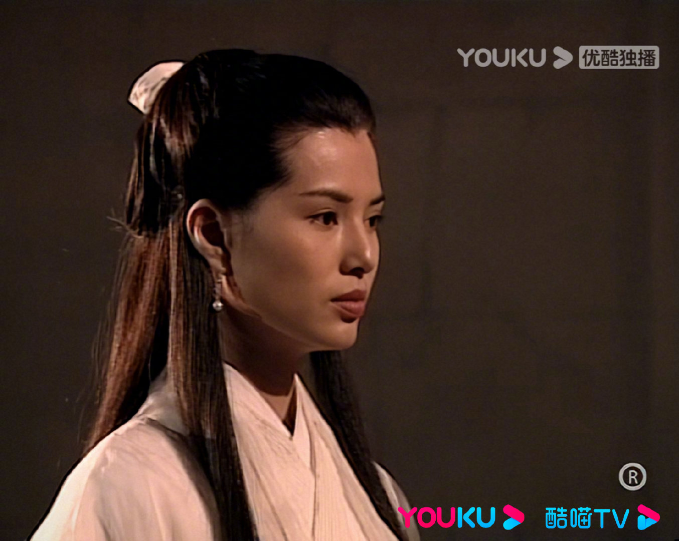 猜你想看，👖家独播高清经典《神雕侠侣》@李若彤 版小龙女！|小龙女|神雕侠侣|李若彤_新浪新闻