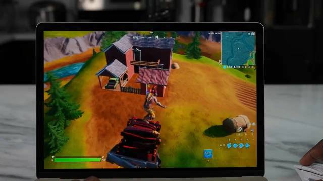 英特尔CORE ULTRA VS 苹果M2 游戏评测|英特尔|苹果|CORE_新浪新闻