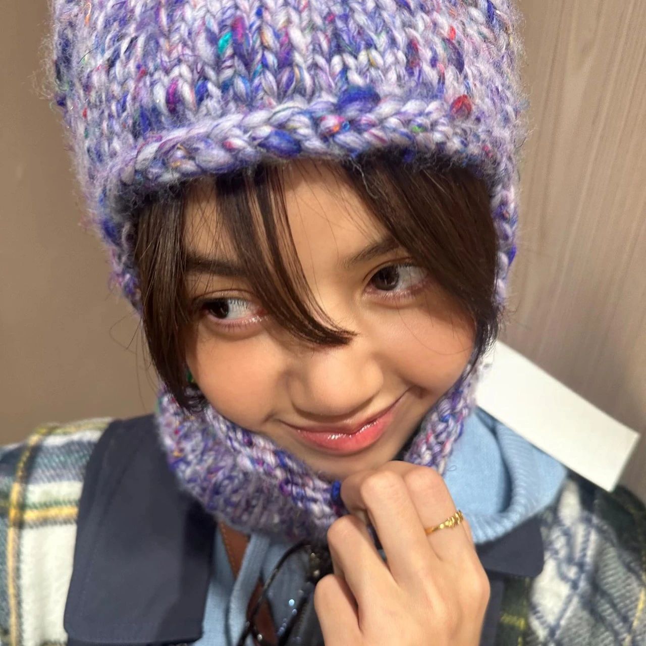 「Lisa」粉丝破1亿！史上首位破亿K-Pop艺人！|Lisa|K-POP_新浪新闻