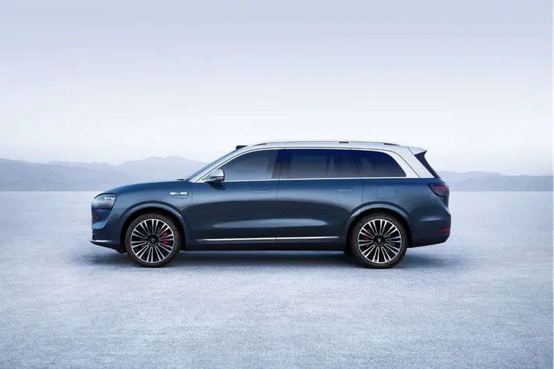 已成“热门”的问界M9，能否像理想L9一样「热销」？-新浪汽车