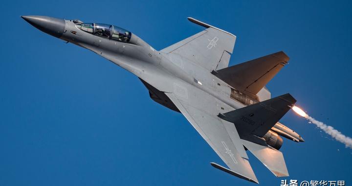 解放军400多架歼11战机，分为4个型号，到底有多大不同？|战斗机|歼-7战斗机|苏-27战斗机|F-14战斗机|苏-37战斗机_新浪新闻