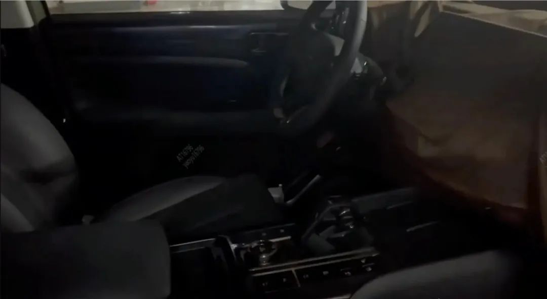 全新哈弗H9谍照，2.0T/2.4T，还有多种越野模式！-新浪汽车