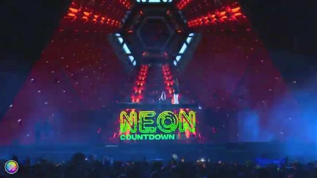 KOROLOVA最新泰国曼谷全场视频NEON Countdown 2023！|电子音乐_新浪新闻