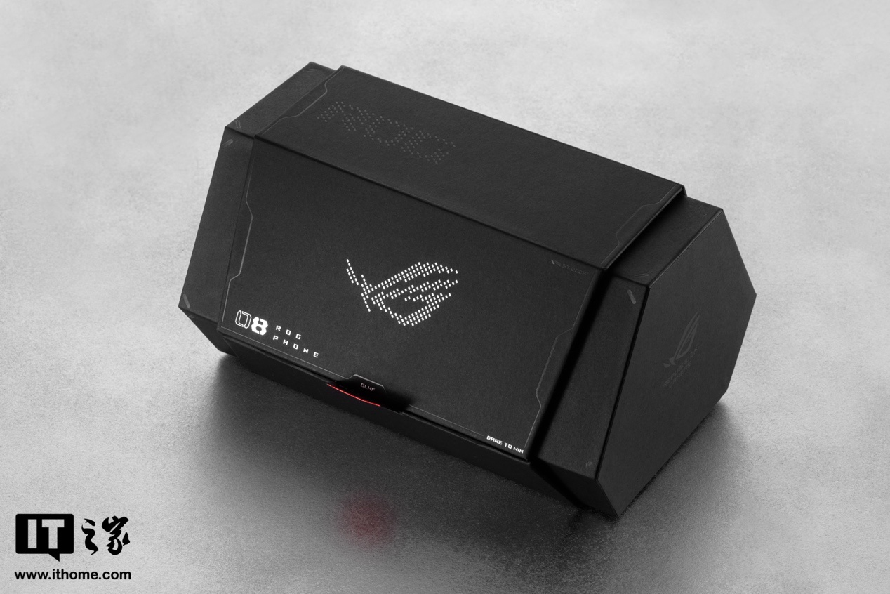 ROG 游戏手机 8 Pro 体验评测：光显矩阵屏加持，性能影像再突破|设计|ROG|ROG 游戏手机_新浪新闻