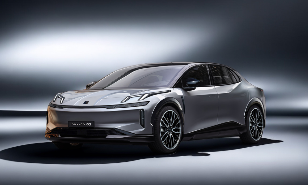 领克07EM-P加入“国产7系”行列，未上市先火-新浪汽车