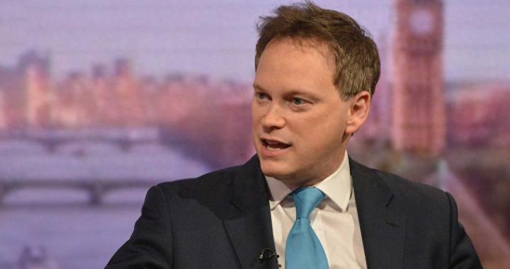 英防长准备打4场战争，中俄伊朝都是目标，话音未落，两艘船撞了|英国|战争|中俄_新浪新闻