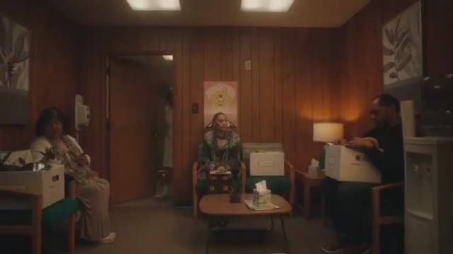 A妹Ariana Grande新单《we cant be friends (wait for your love) 》|A妹|Ariana_新浪新闻