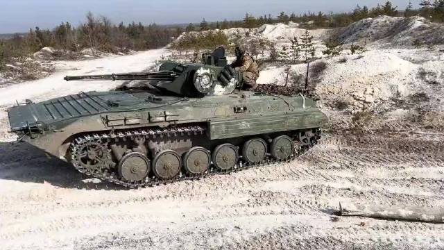 乌克兰国民警卫队第13独立营的BMP-1TS步战车进行靶场测试！|乌克兰|俄乌|国民警卫队_新浪新闻