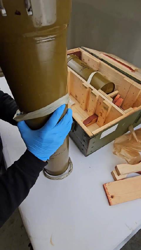 开箱苏制125毫米脱穿弹，似乎是3BM15_新浪新闻