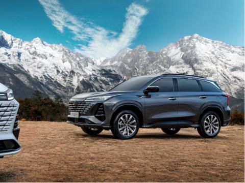 重新定义“冠军版车型”！第三代CS75PLUS冠军版官图曝光-新浪汽车