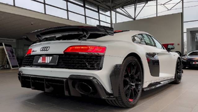 Audi R8 GT V10发动机 620马力 565牛米 3.4秒破百 320公里/小时（极速）|汽车资讯|100万以上跑车|V10发动机_新浪新闻