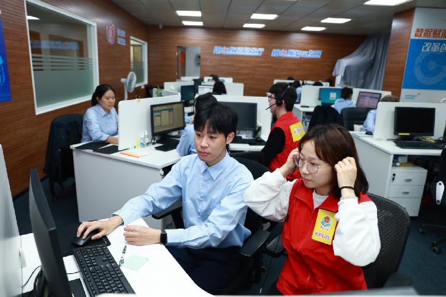 12366热线怎么接？办税是什么流程？来当“税务见习生”体验便民税费服务|税务局|税务部门_新浪新闻