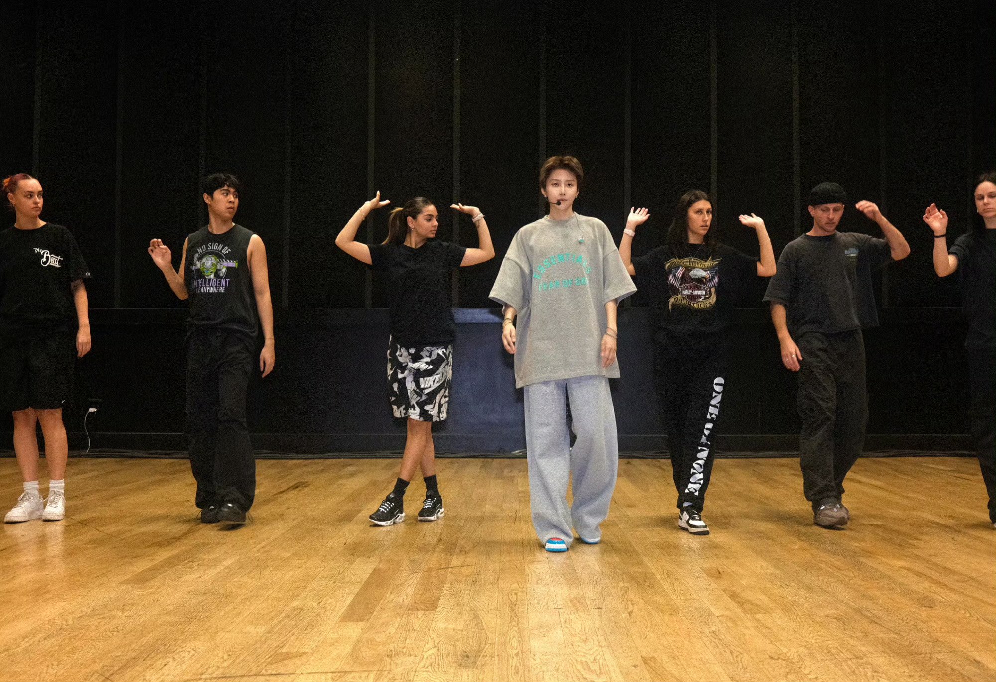 刘雨昕工作室放出了刘雨昕科切拉彩排图…|刘雨昕|科切拉_新浪新闻