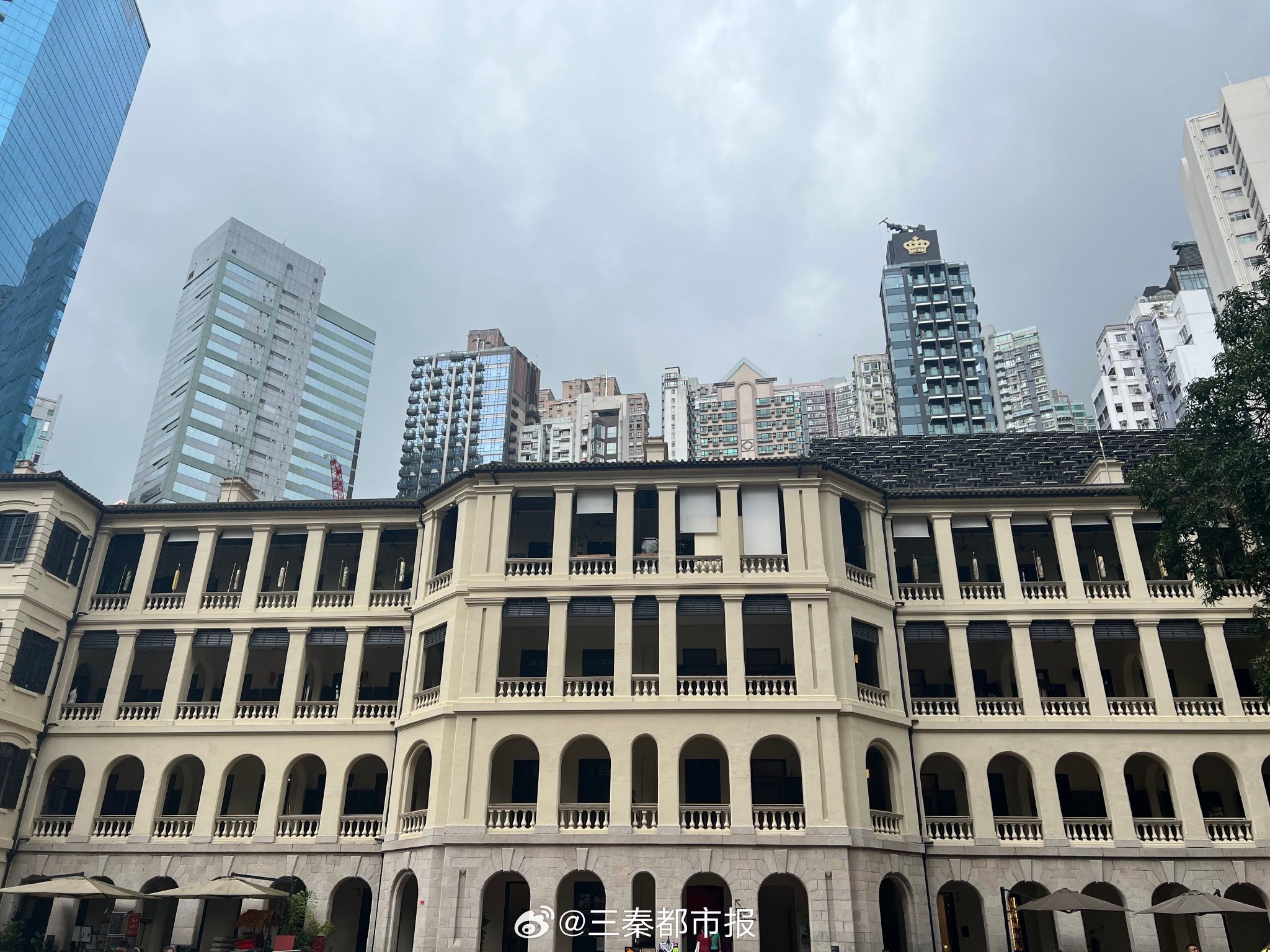 香港大馆位于繁华的中环金融cbd 香港 新浪新闻