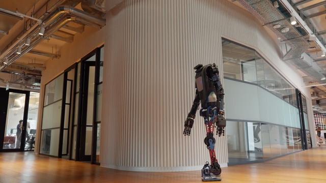 环球视角：Menteebot人工智能机器人亮相，支持自然语言命令_新浪财经_新浪网