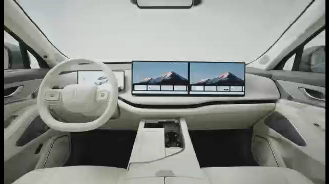 魏牌蓝山智驾版 Coffee OS 3 进化，三桌面，多屏联动，左右滑动共享桌面…_新浪新闻