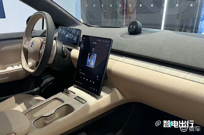 蔚来新ET7配置曝光！超180项升级 6天后上市-新浪汽车