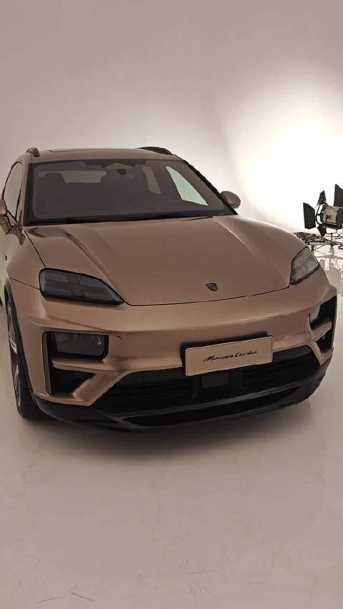 全新保时捷Macan turbo运动套件更运动凶悍，C柱神似甲壳虫…|汽车资讯|汽车视频|HUD系统_新浪新闻