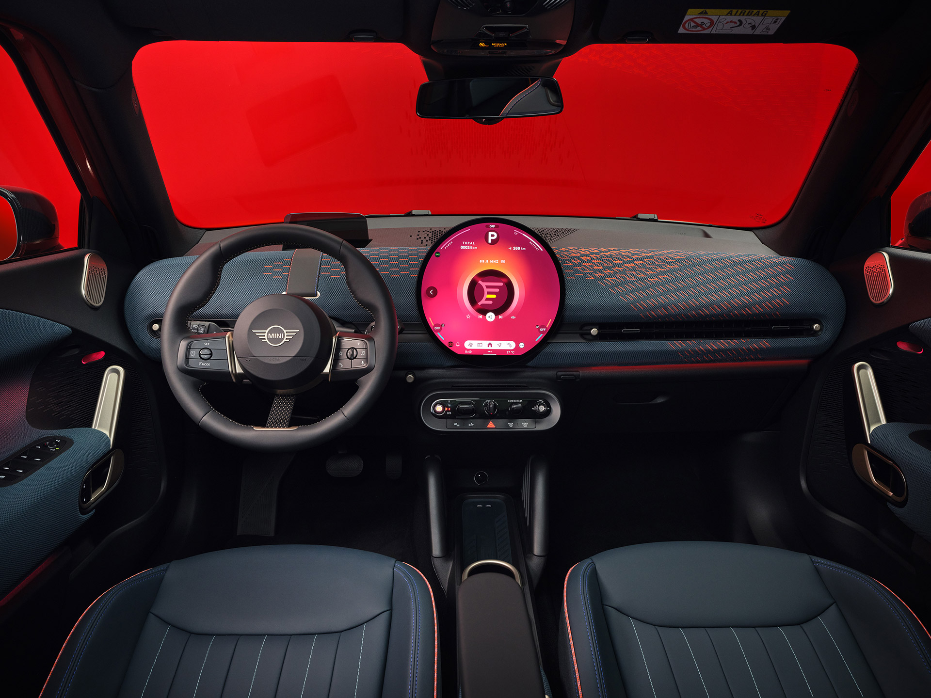 迈入电动时代，全新电动MINI Aceman全球首发-新浪汽车