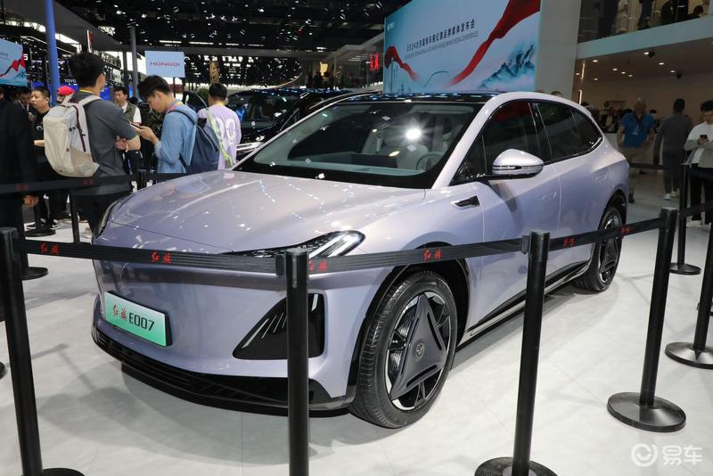2024北京车展：红旗E702/E007/E009概念车亮相-新浪汽车