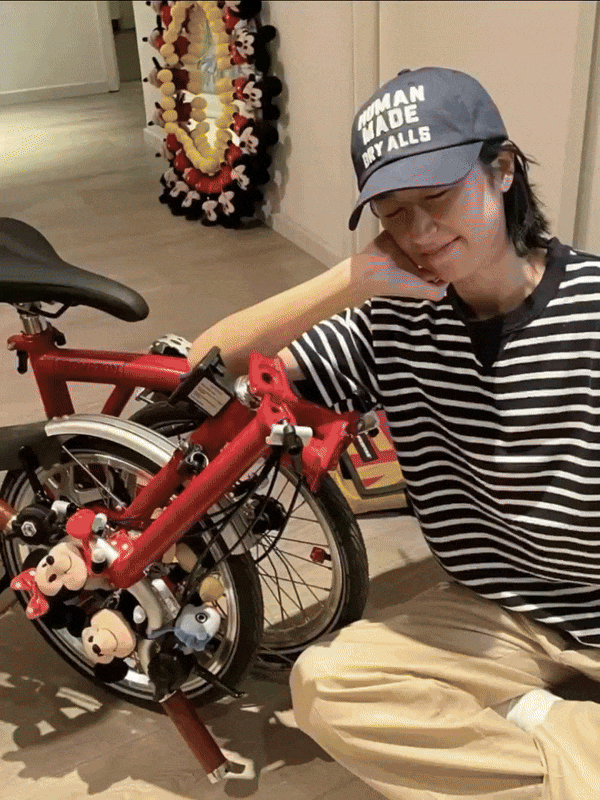 被炒到18w一台 ！「小布Brompton」自行车怎么也起飞了啊...|折叠自行车|15-20万|巴塞罗那|限量|车型_新浪新闻