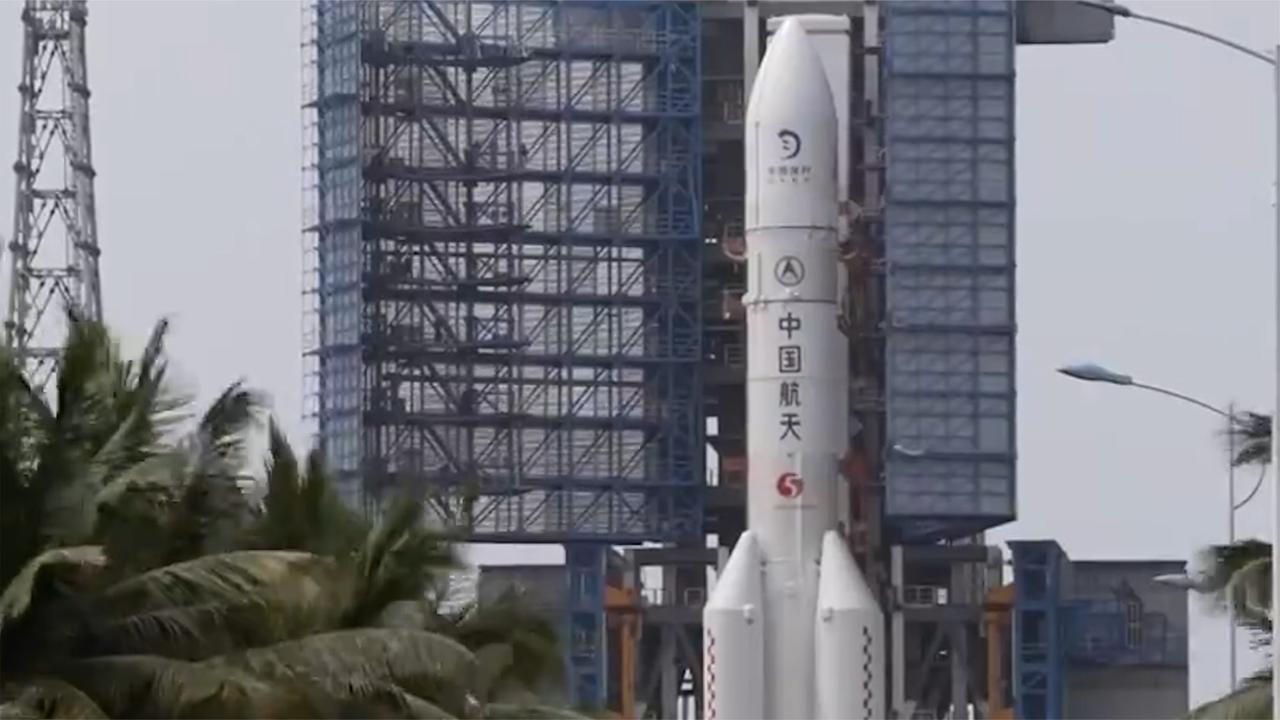 嫦娥六号任务今日发射 首选窗口瞄准17时27分_新浪新闻