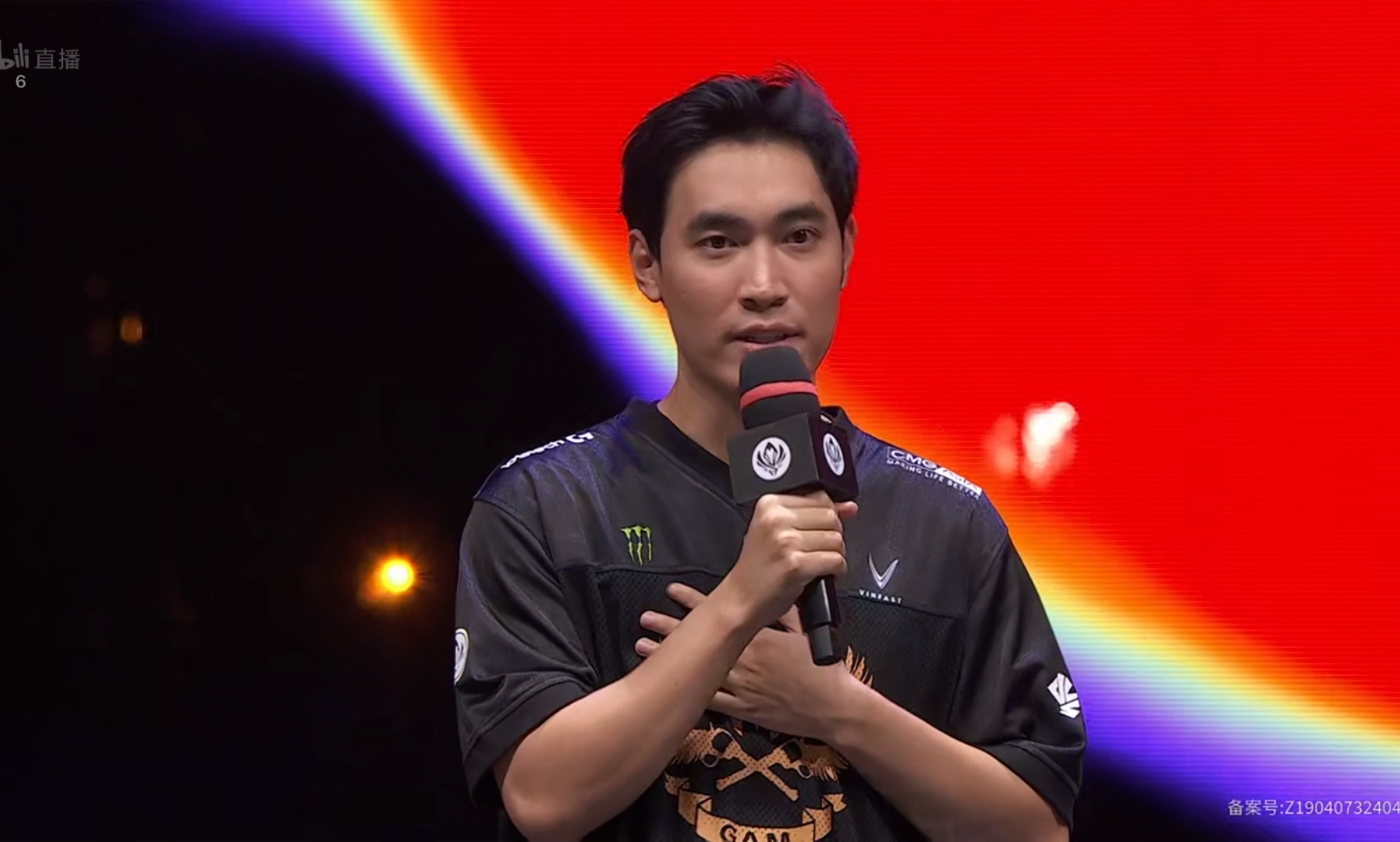 今天赛后采访是Levi选手！|选手_新浪新闻