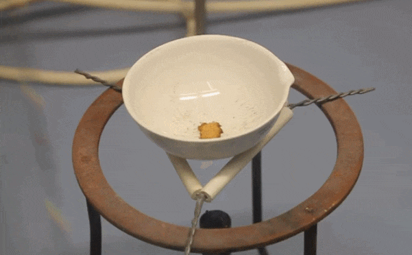 化学动图：含金量最高的爆炸，在一团紫烟中结束|化学_新浪新闻