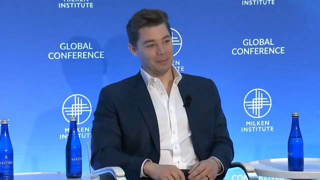 OpenAI 首席运营官Brad Lightcap近日表示—— 以 ChatGPT 为代表的生成式 AI|AI_新浪新闻