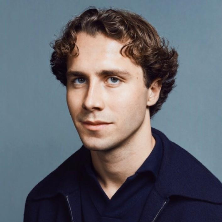 天才创始人对谈AI教父Hinton：多模态是AI的未来，医疗将发挥AI最大的潜力|AI|Hinton_新浪新闻