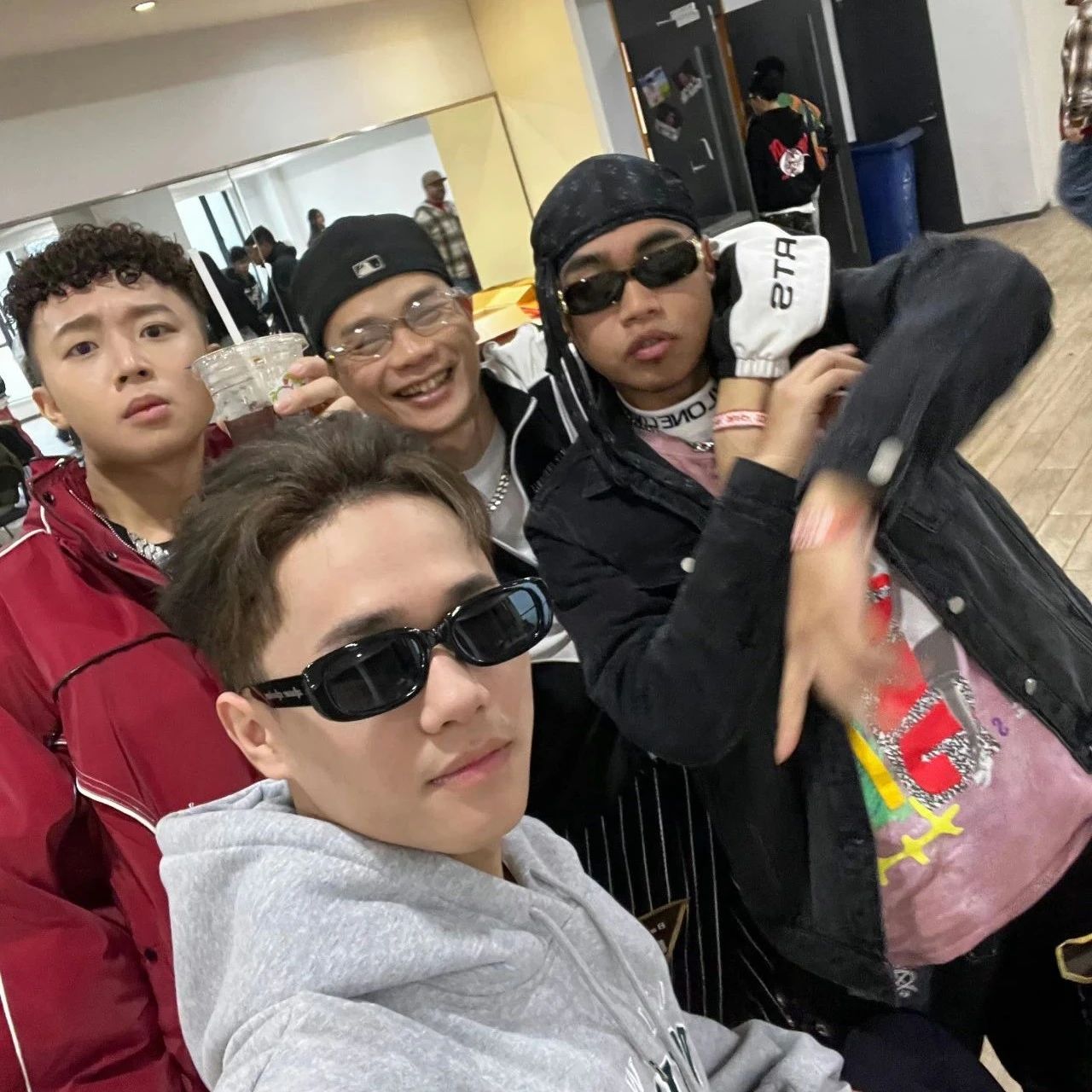 通过《新说唱》海选的四位中国台湾Rapper|新说唱|台湾省_新浪新闻