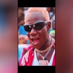 世界上第一位聋哑人说唱歌手！|说唱_新浪新闻