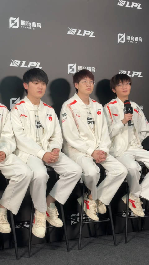 Q：今天拿出了职业生涯只用了3场的豹女并拿下了MVP…|MVP_新浪新闻