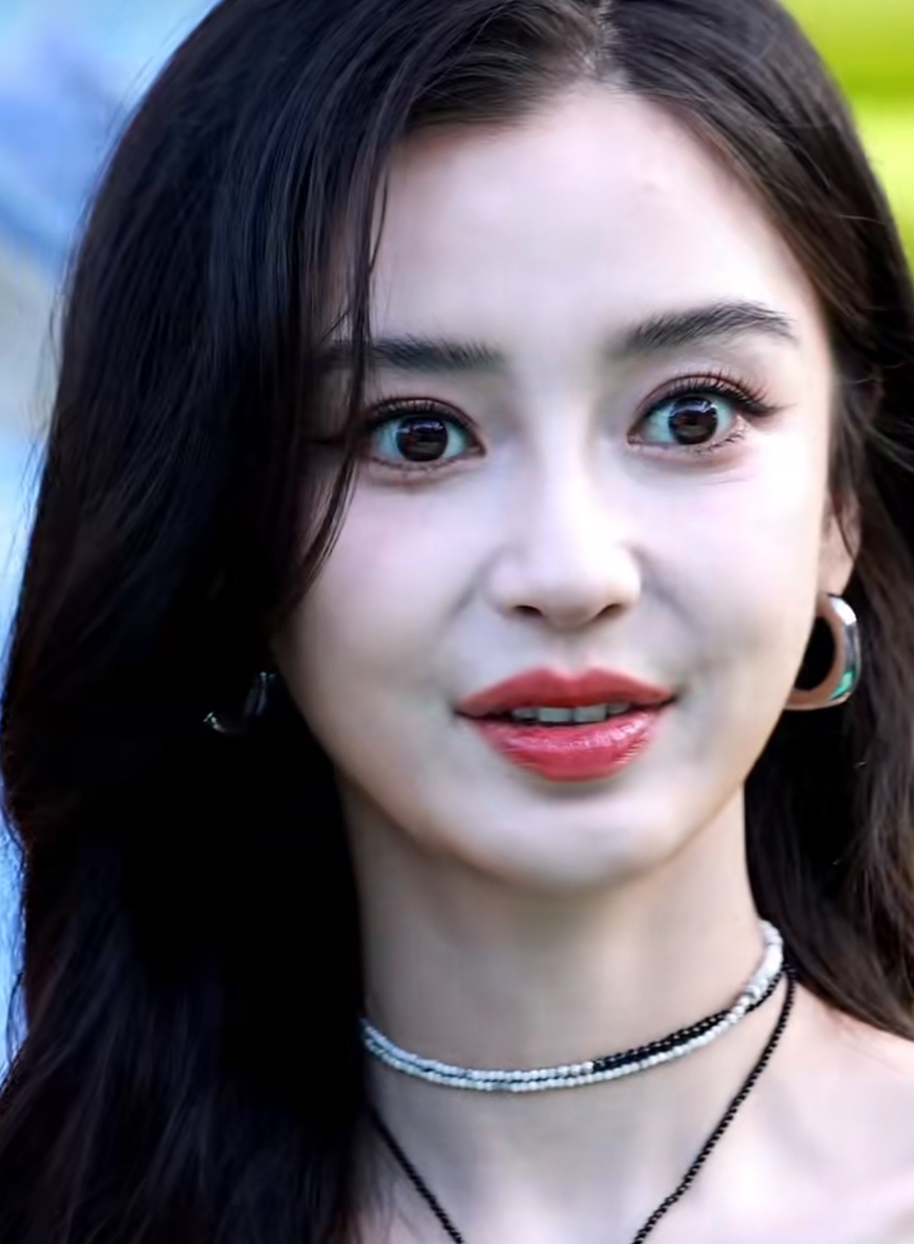 angelababy红蜻蜓活动，近距离生图都很美|Angelababy_新浪新闻